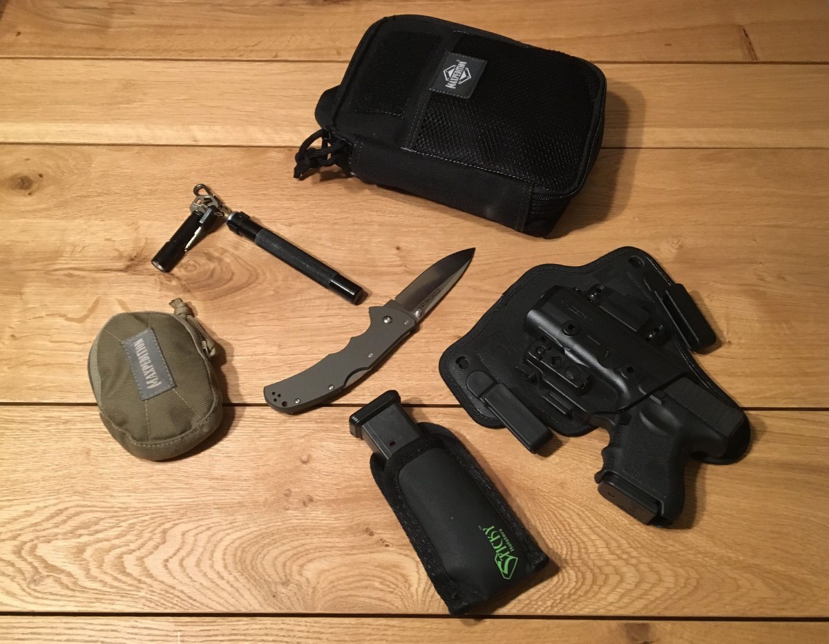 Every Day Carry Gear for the Armed Citizen – Reflex Handgun
